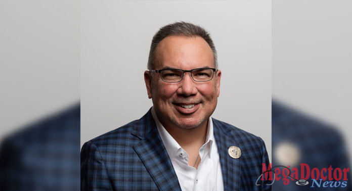 Dr. Luis Rios Helps to Reduce Use of Opioids - Mega Doctor News